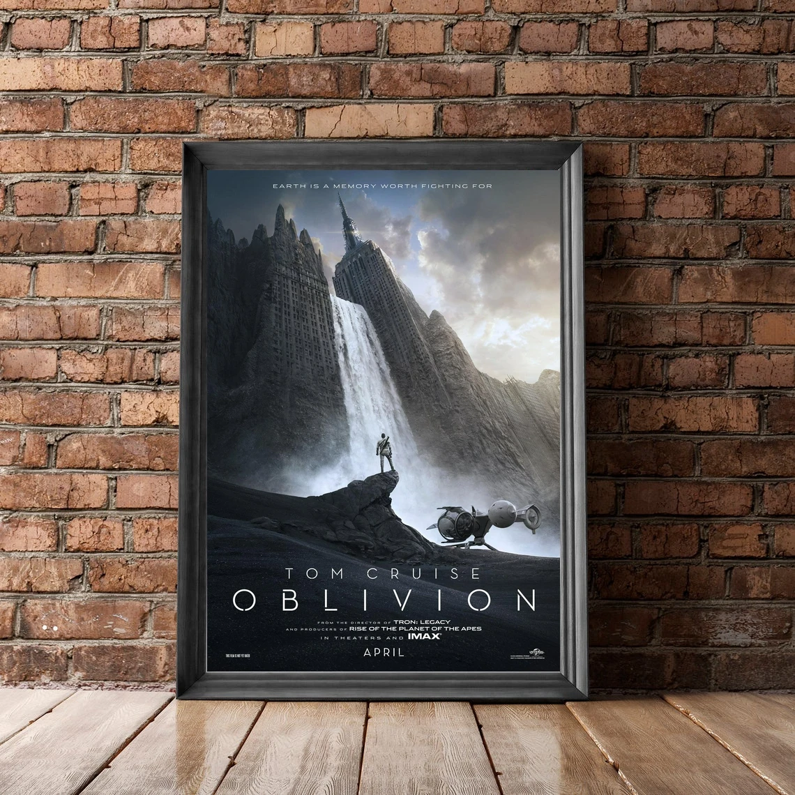 Oblivion Tom Cruise Concept Art