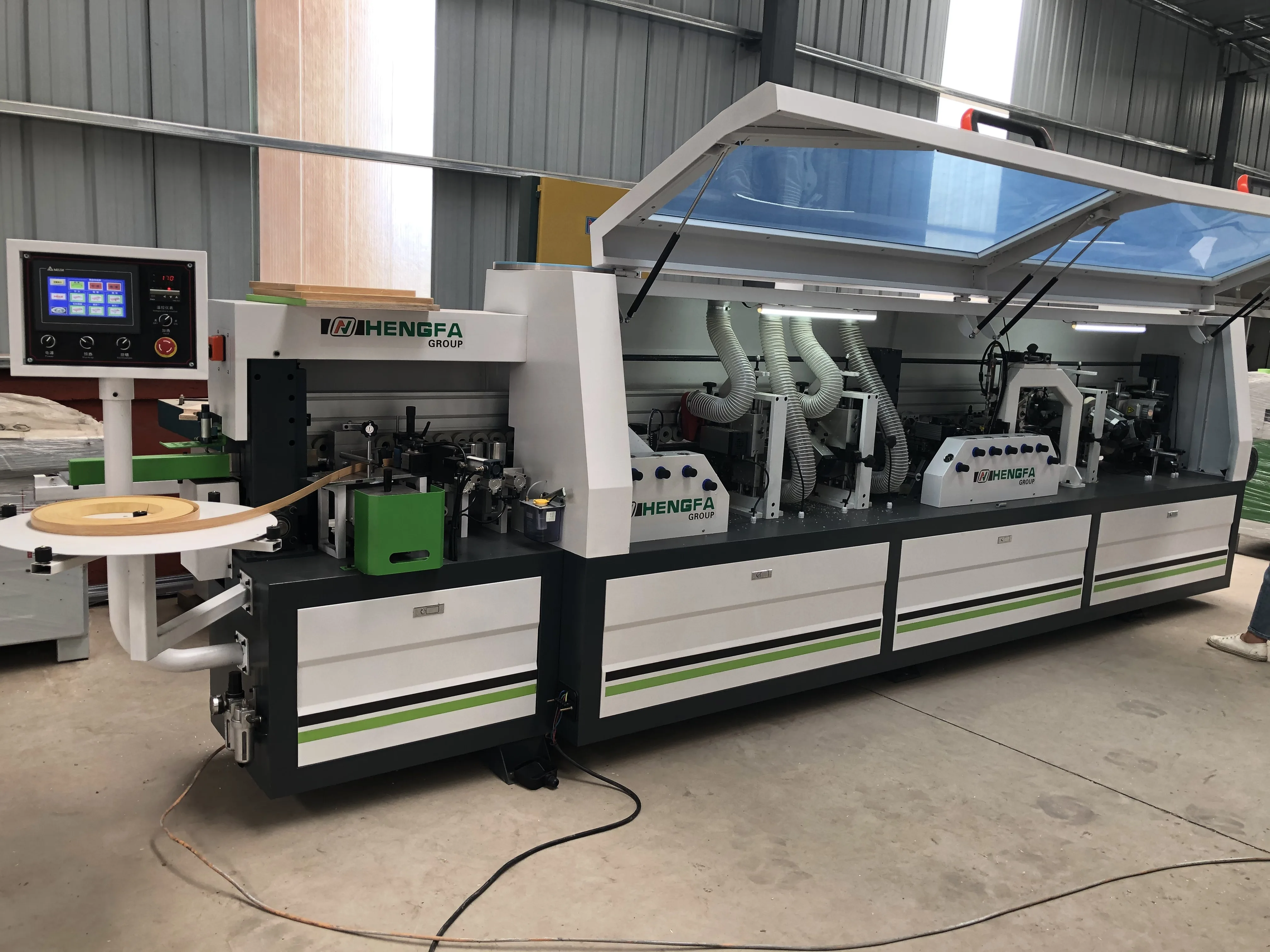 Banda de borde de madera automática, máquina de bandas de borde de madera|Maquinaria de paneles ...