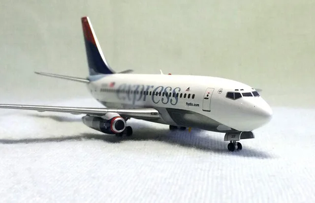 Aircraft Collection Model 1:200 737-200 N320DL