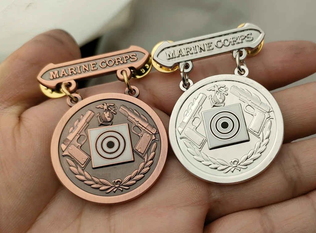 Tomwang2012-PAIR-US-Marine-Corps-Marksman-Shot-Badge-Bronze-Silver-USMC.jpg