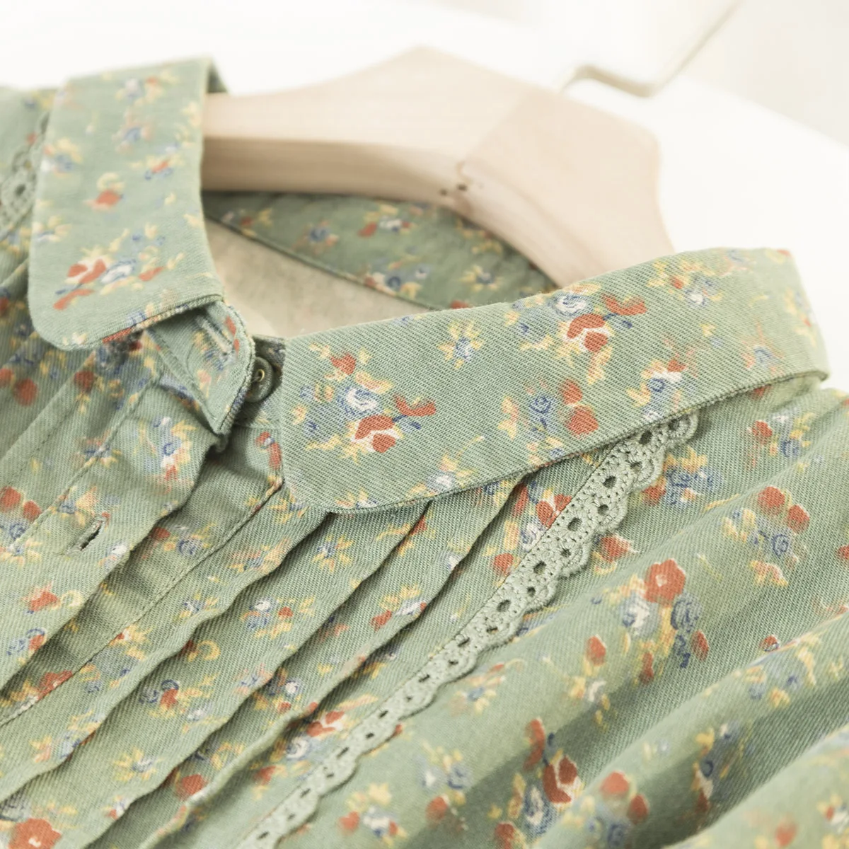 Lamtrip Unique 2022 Spring Rustic Flowers Print Peter Pan Collar Drawstring Kawaii Cotton 100% ...