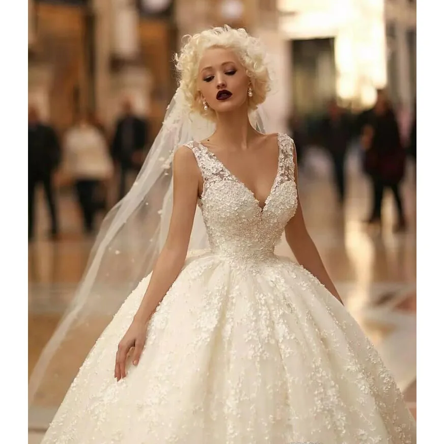 Sexy Luxurious Backless Ball Gown Wedding Dresses 2019 V Neck Sheer ...