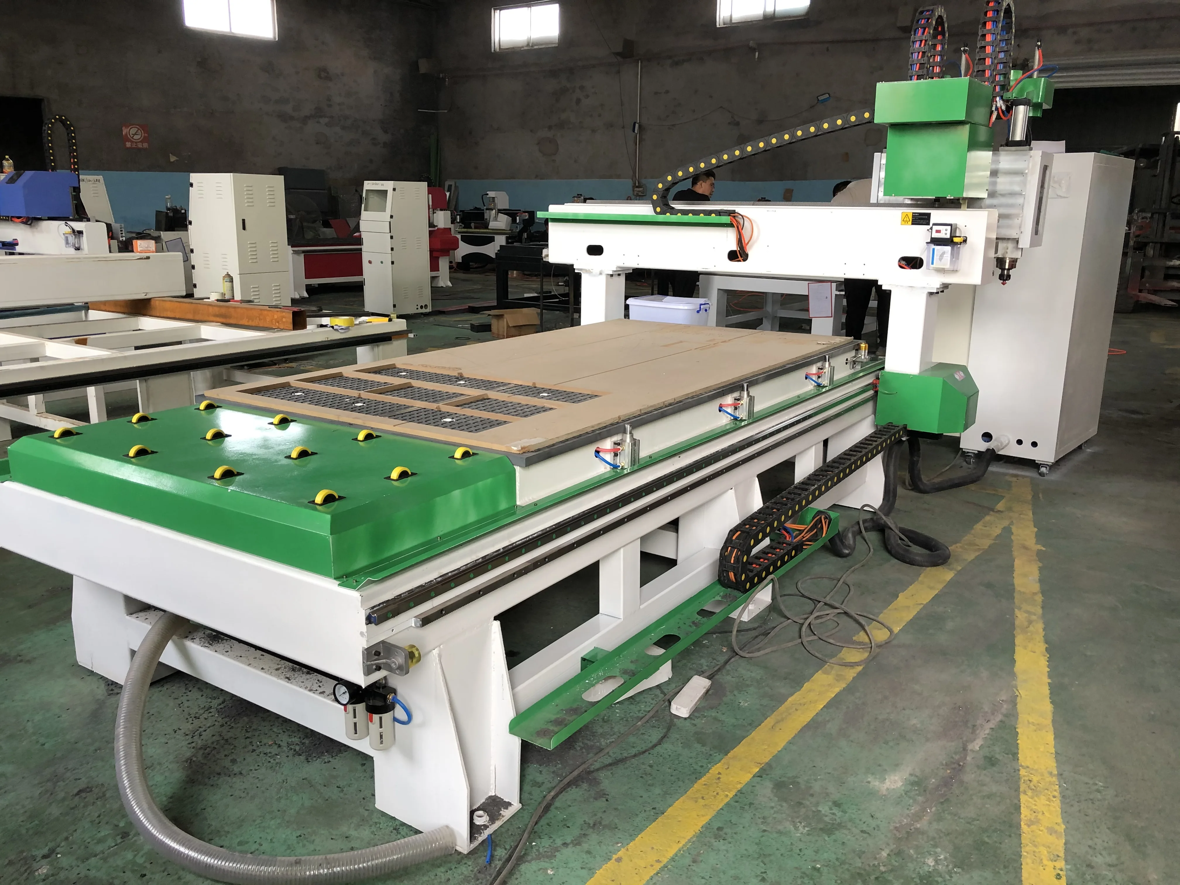 Big-size-door-cnc-milling-machine-china-cnc-4-axis-air-cooling-auto ...