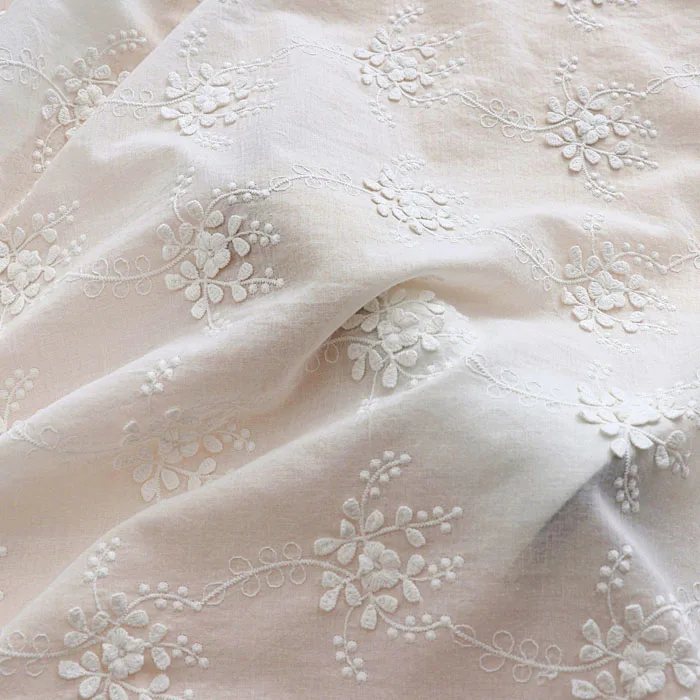 130cm wide 0.5meter/lot White 3D Flower Embroiderey Cotton Cloth Fabric ...
