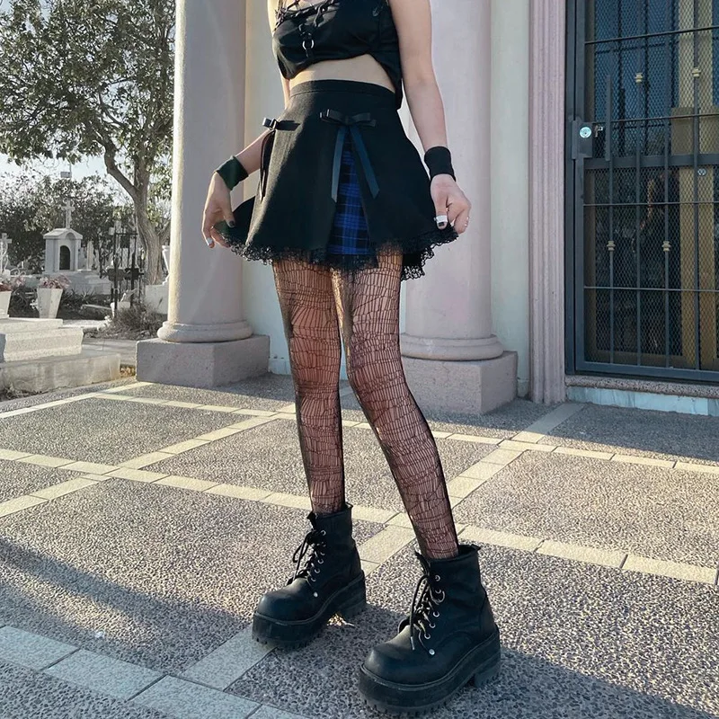 Preppy Goth Style