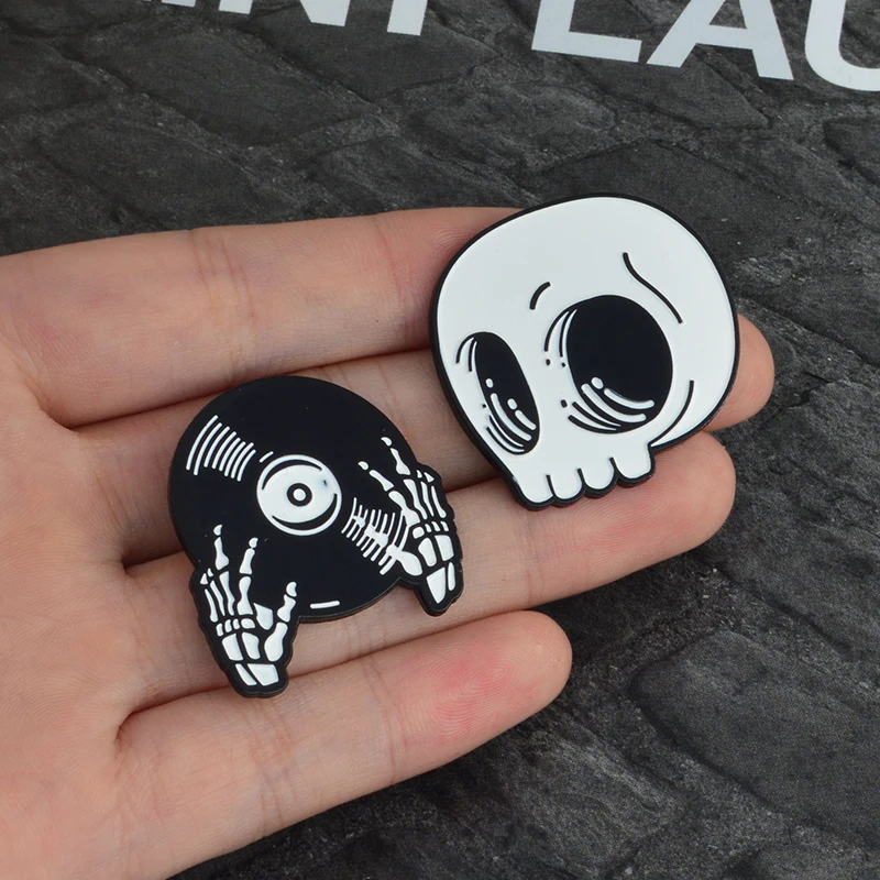 Skeleton Disk Skull Enamel Pin White Head Skull Disk Badge Brooch Denim ...