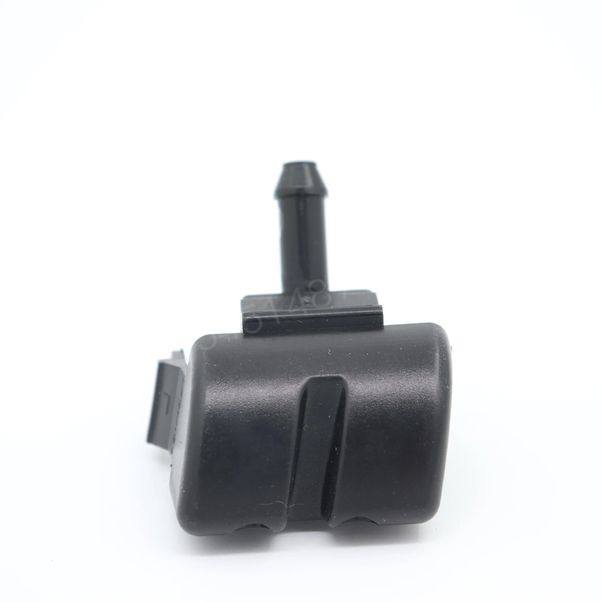 Suitable-for-BMW-auto-parts-cover-spray-nozzle-windshield-washer-nozzle ...