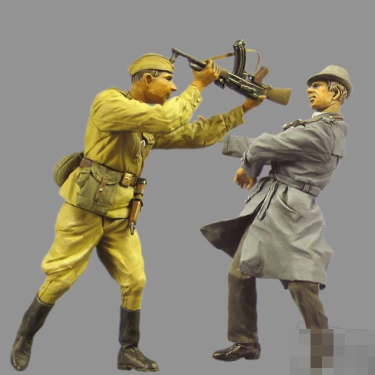 1-35-Soviet-soldier-and-rebel-Resin-Model-Soldier-GK-World-War-II ...
