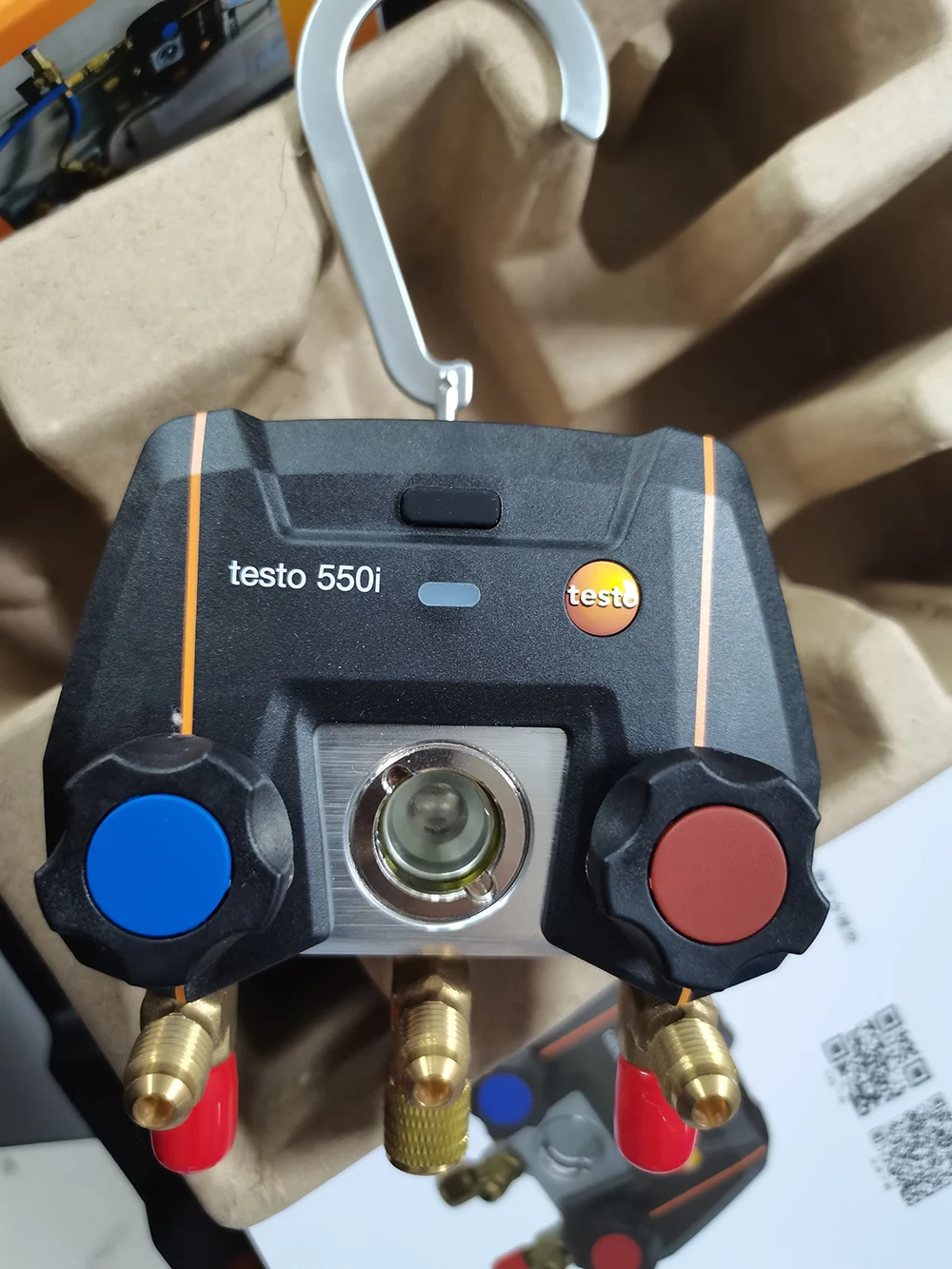 Testo-550i-App-Controlled-2-Valves-Digital-Manifold-With-Bluetooth-and ...