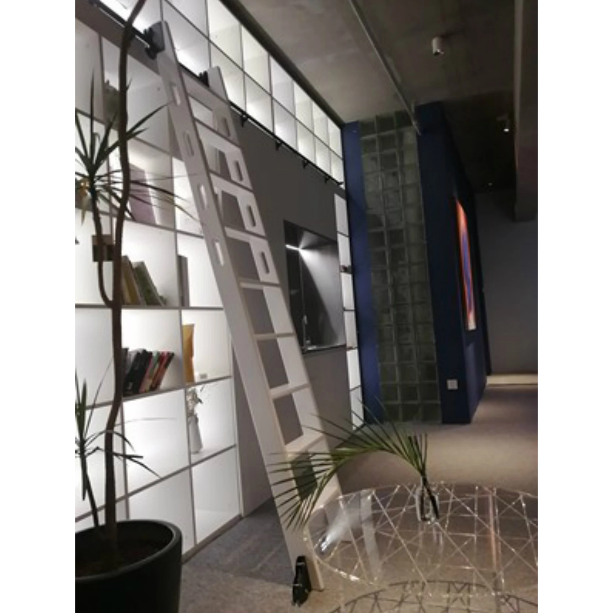 Natural Knotty Pine Wood Sliding Library Rolling Step Ladder , Ready ...