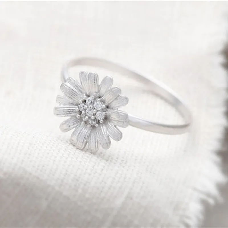 Fashion Chrysanthemum Ring, Crystal Flower Chrysanthemum Rings For ...
