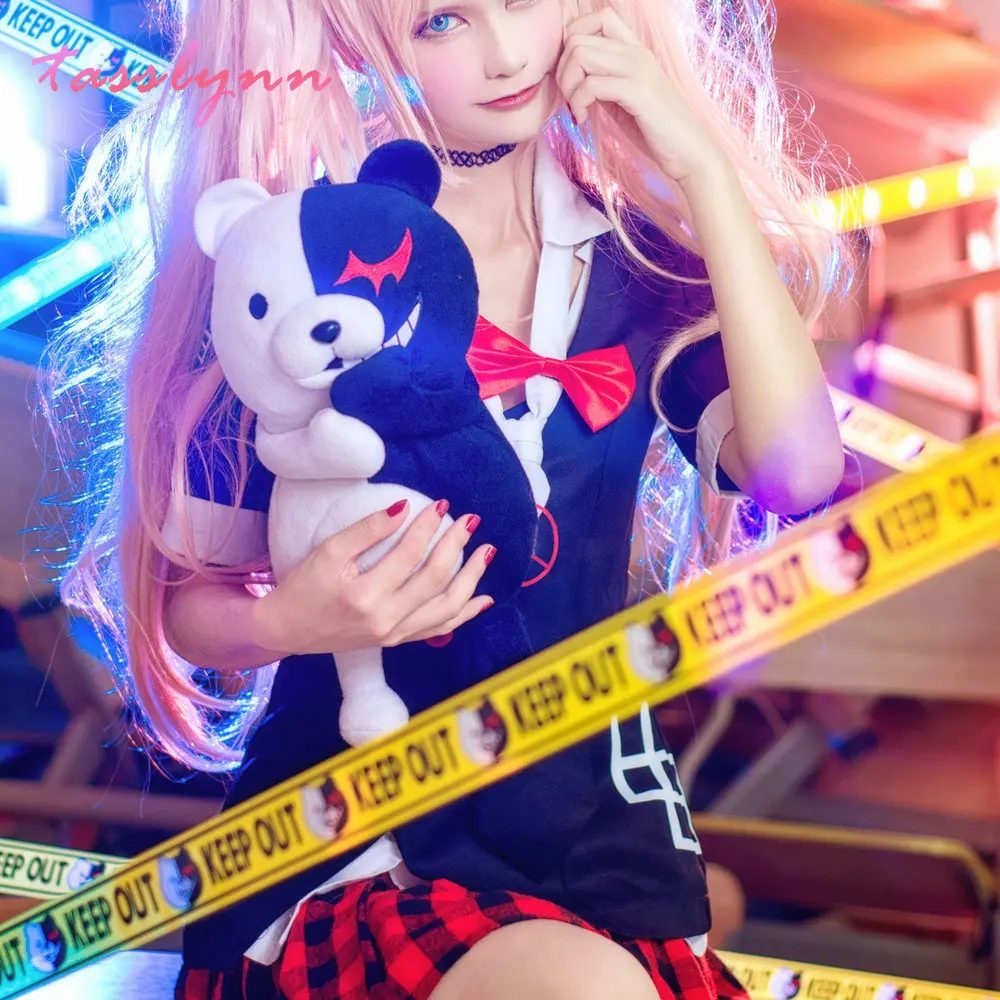 Dangan Ronpa Cosplay Junko