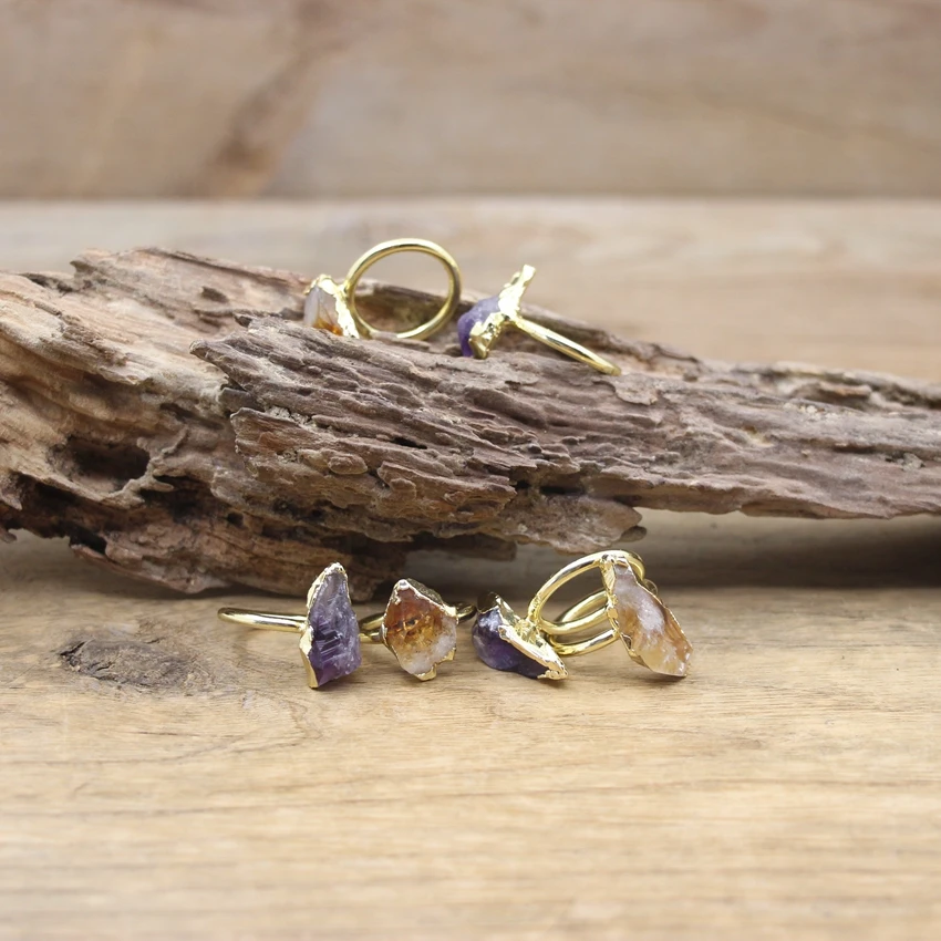 Raw crystal wedding rings 60 photos - Astyledwedding.com