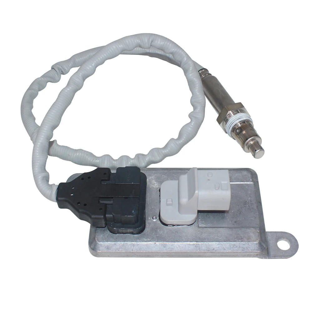 Car 24V Nitrogen Nox Oxygen Sensor 5WK96790B Suitable For Man Truck 51. ...