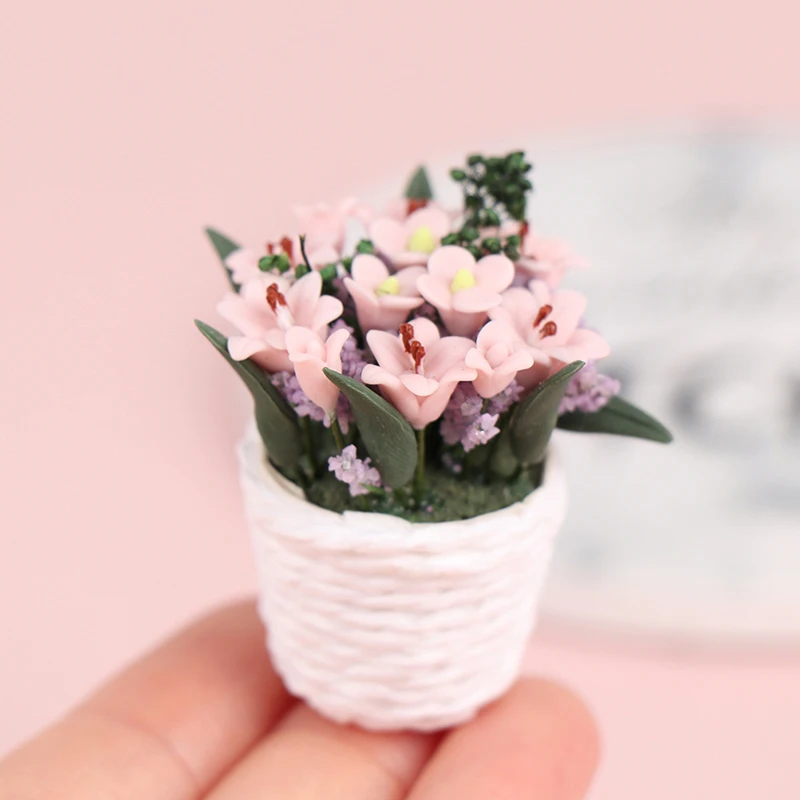 Dolls & Miniatures 1:12 dollhouse miniature Flowers or succulent in ...