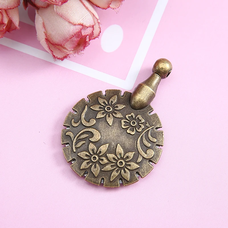 1pc-DIY-Thread-Cutter-Retro-Vintage-Yarn-Thread-Cutter-Line-Breaker ...