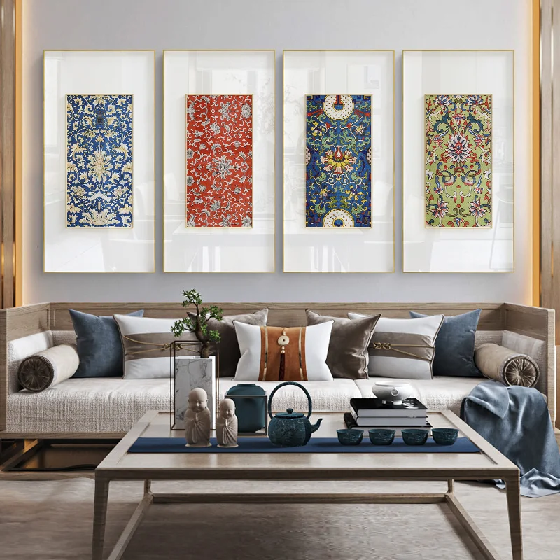 Traditional Living Room Wall Decor