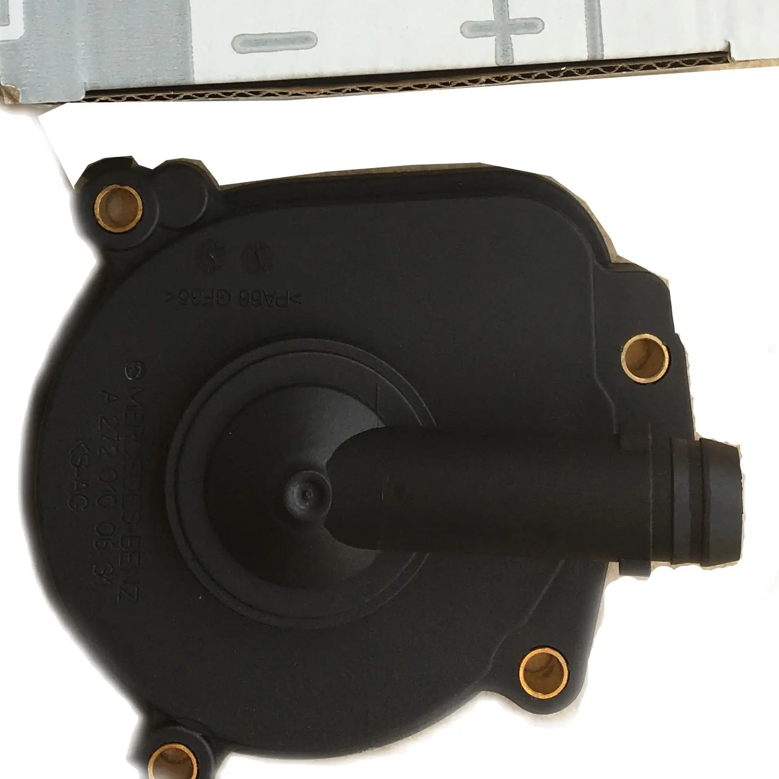 Original Oil Separator Cover Located On Cylinder Head For Mercedes C230 ...