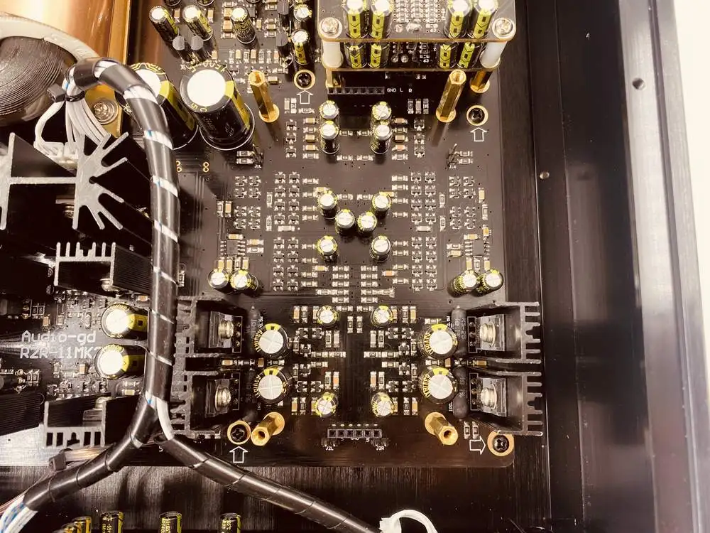 Audio-GD R2R11 mk2 fully discrete decoding headphone amplifier and pre ...