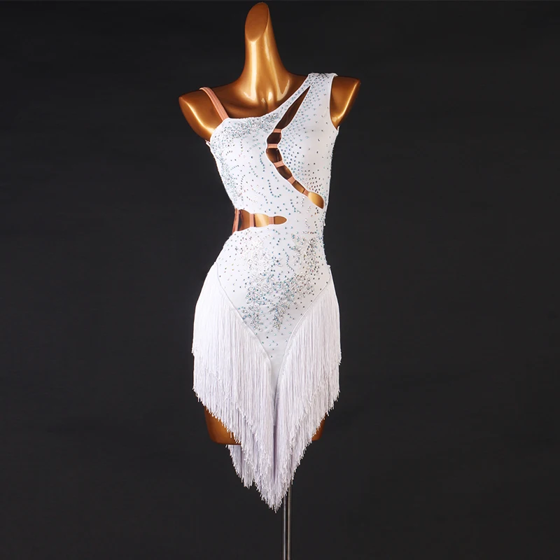 Bellísimo Vestido de competición de baile latino con flecos y diamantes ...