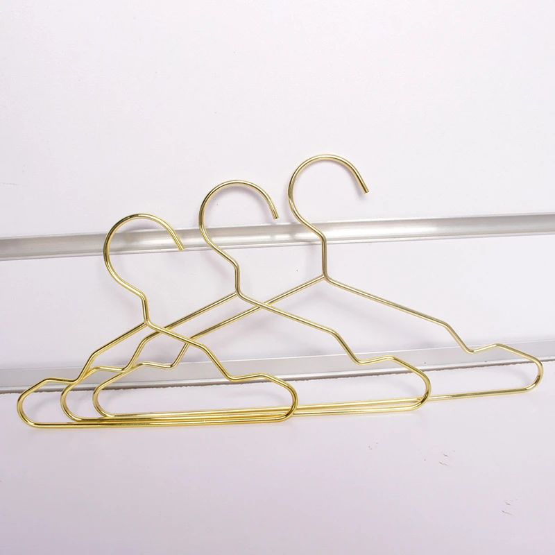 Metallic Shiny Clothes Hangers - $11.33