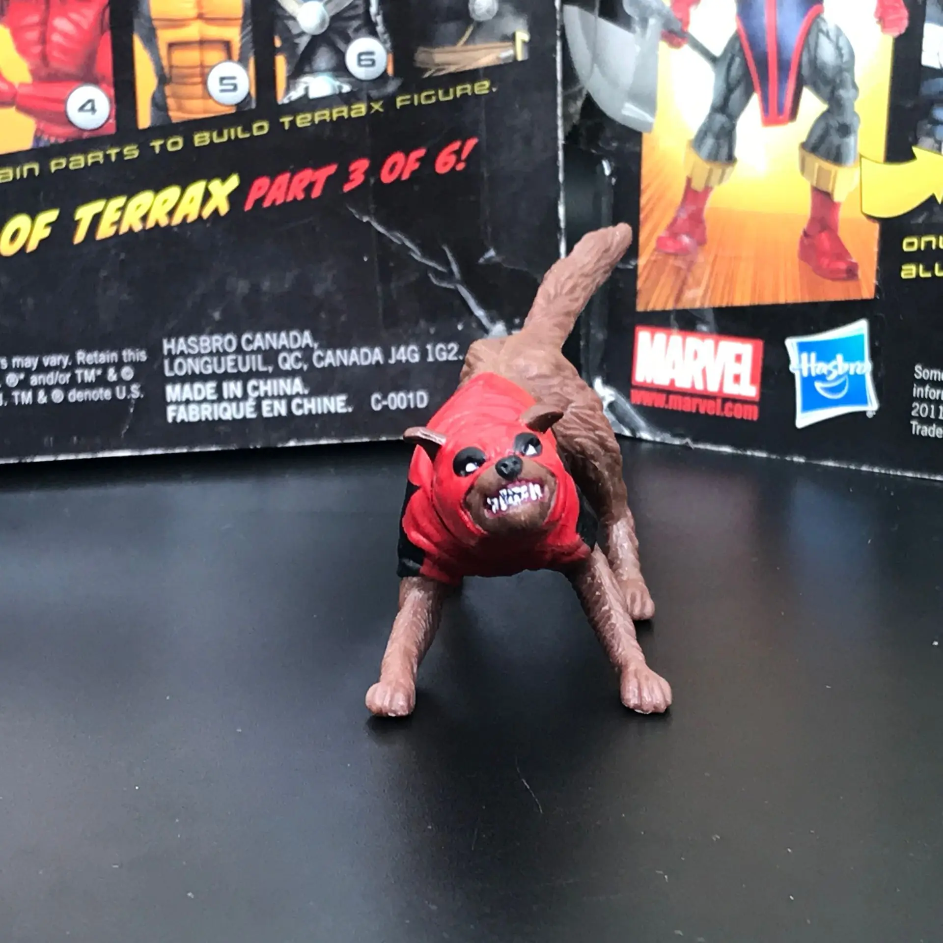 Marvel-Universe-3-75-Deadpool-Dogpool-Action-Figure.jpg
