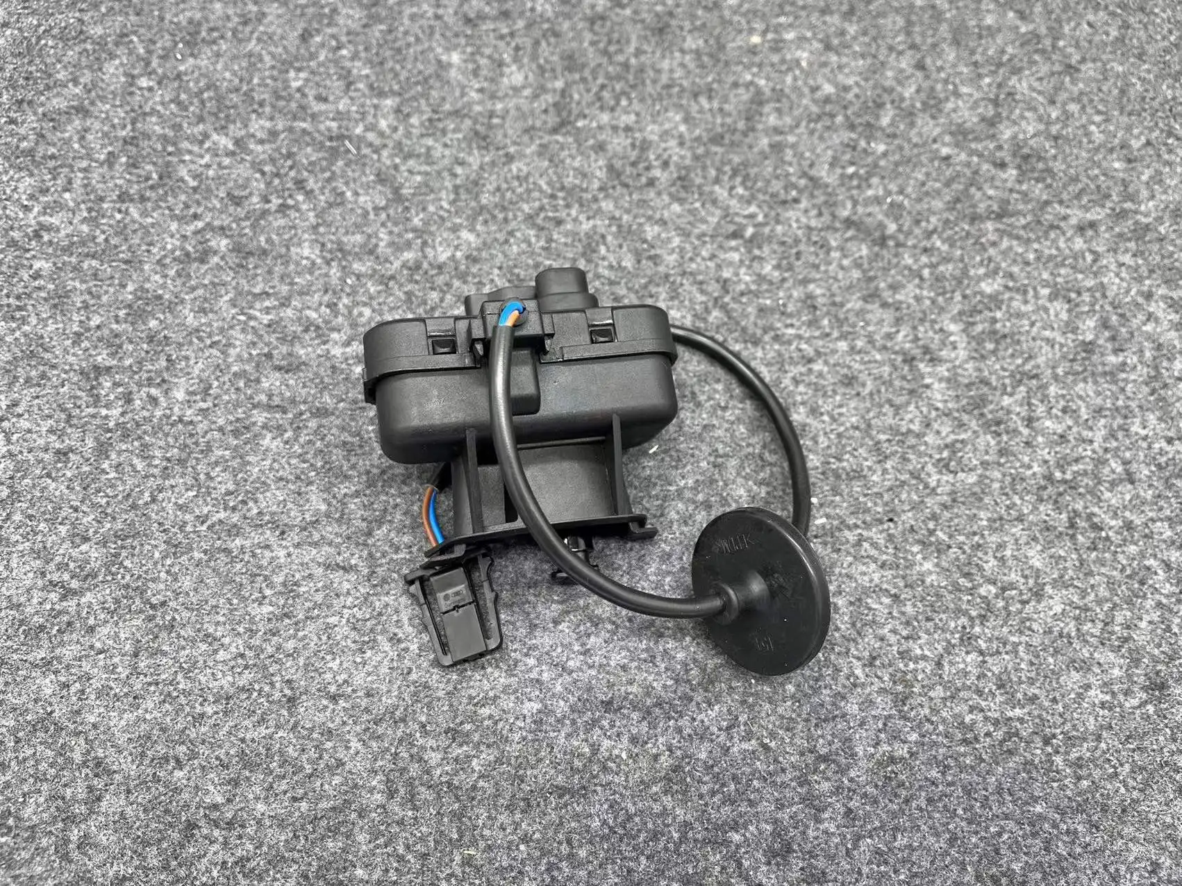 Other Parts & Accessories - Fuel Tank Door Lock Motor Actuator Control ...