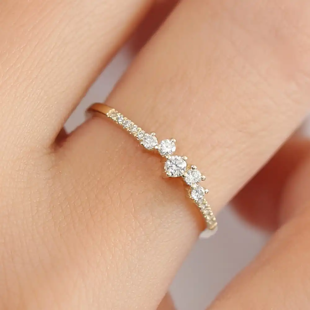 Venta > anillos de oro delgados para mujer > en stock