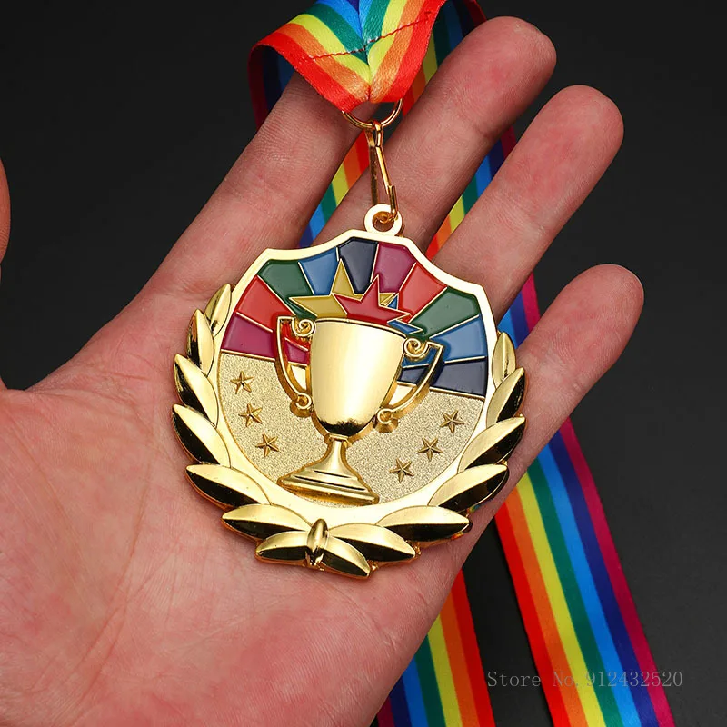Customized creative medal listing gold, silver and bronze honor ...