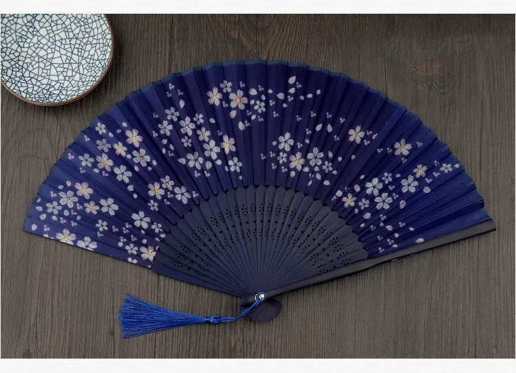 Eventail a main pliant,A4 21cm--Éventail À Main En Soie Chinoise ...