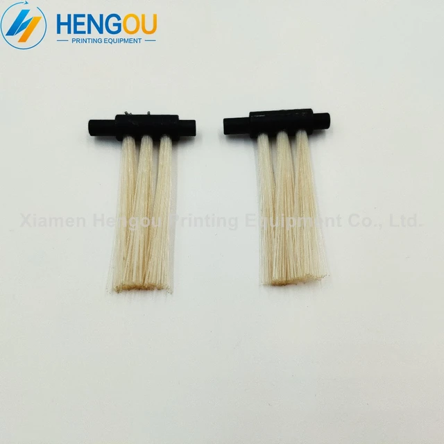 Fold Paper Brushes