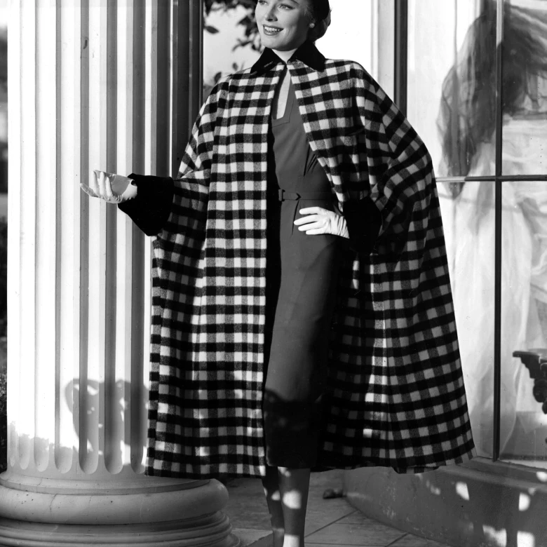 Eleanor Parker Wearing A Checkered Cloak Coat. Photo Print (16 x 20 ...