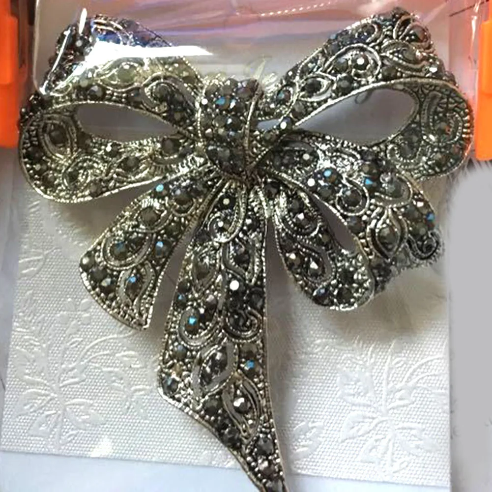 Vintage Rhinestone Bow Brooches Women Black Color Brooch Pin Fashion ...