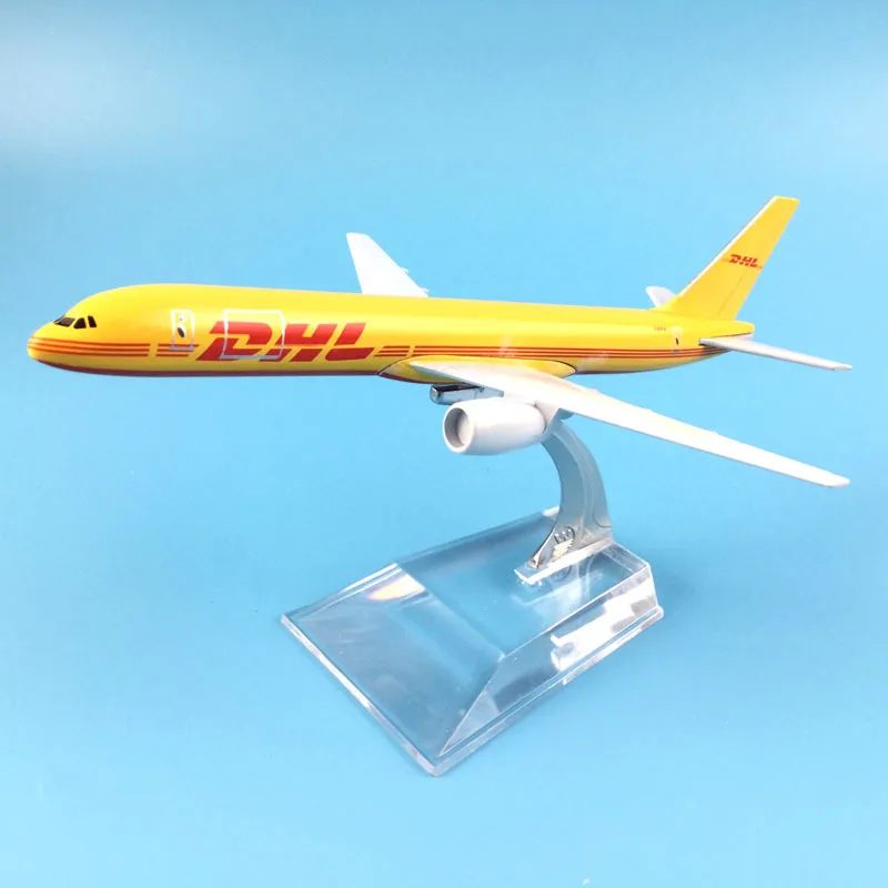 非売品 飛行機模型 DHL Boeing 757 (G-BIKM) 1/100 | www.memexcomputer.it