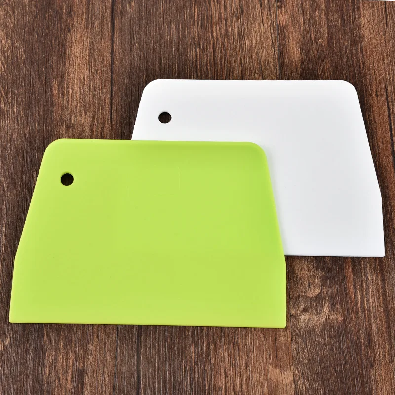 2018 New Plastic Pizza Dough Scraper Cutter Kitchen Tool Butter Scraper ...