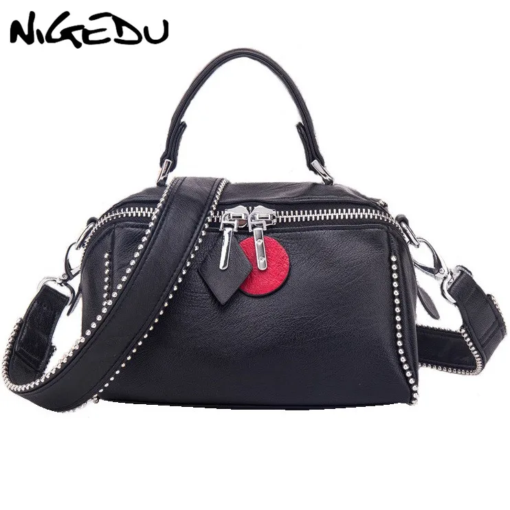 Wide Strap Cross Body Bag Small Leather | Paul Smith