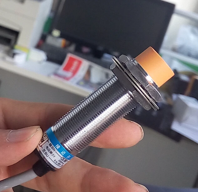 high-quality-capacitive-proximity-sensor-LJC18A3-B-Z-AY-18mm-diameter ...