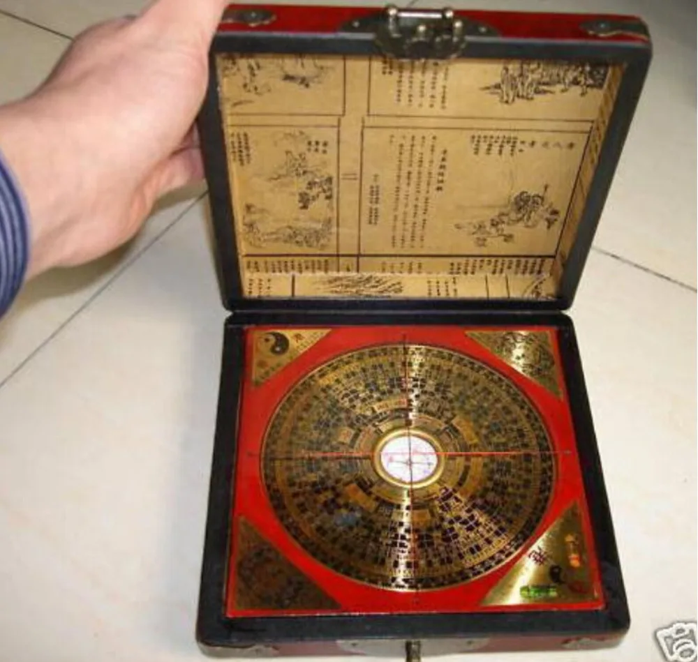 Old Chinese Compass