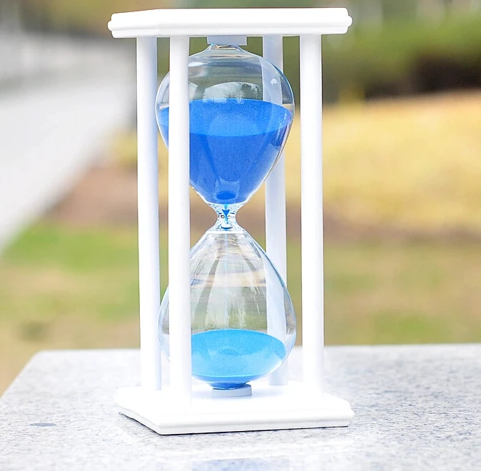 Hourglass ornaments to send a friend birthday present time 3060 minutes ...