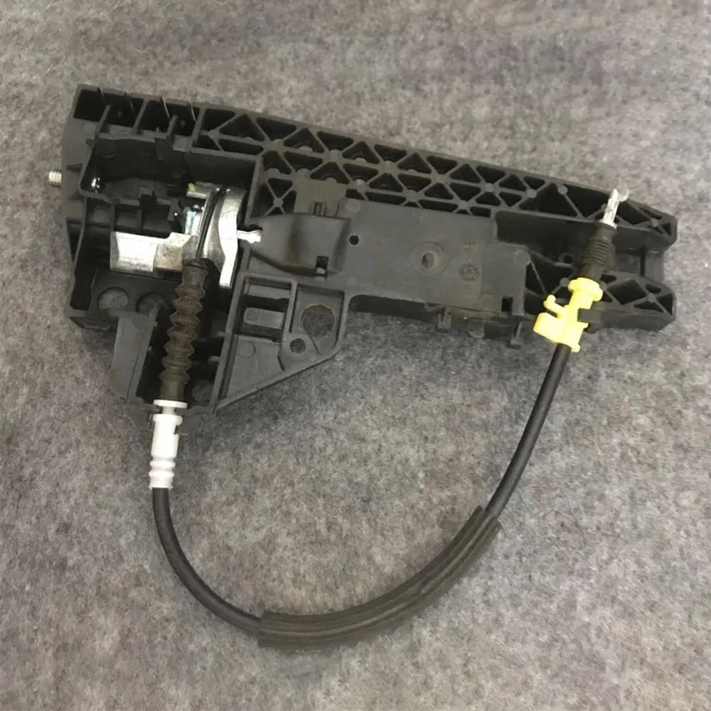 For-A1-A4-A5-A6-A7-A8-Q5-RS5-RS6-RS7-OEM-Exterior-Door-Handle-Support.jpg
