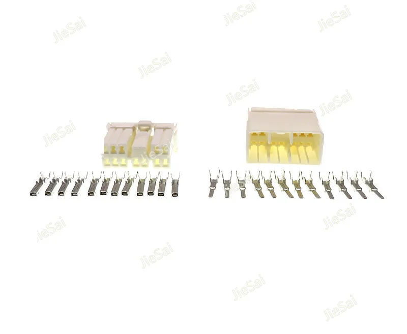12-Pin-174933-1-173851-1-Automotive-Conenctor-With-Terminals-Pins.jpg