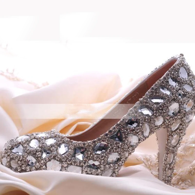 Chaussures de mariée romantiques à strass pour femmes, nouvelle mode ...