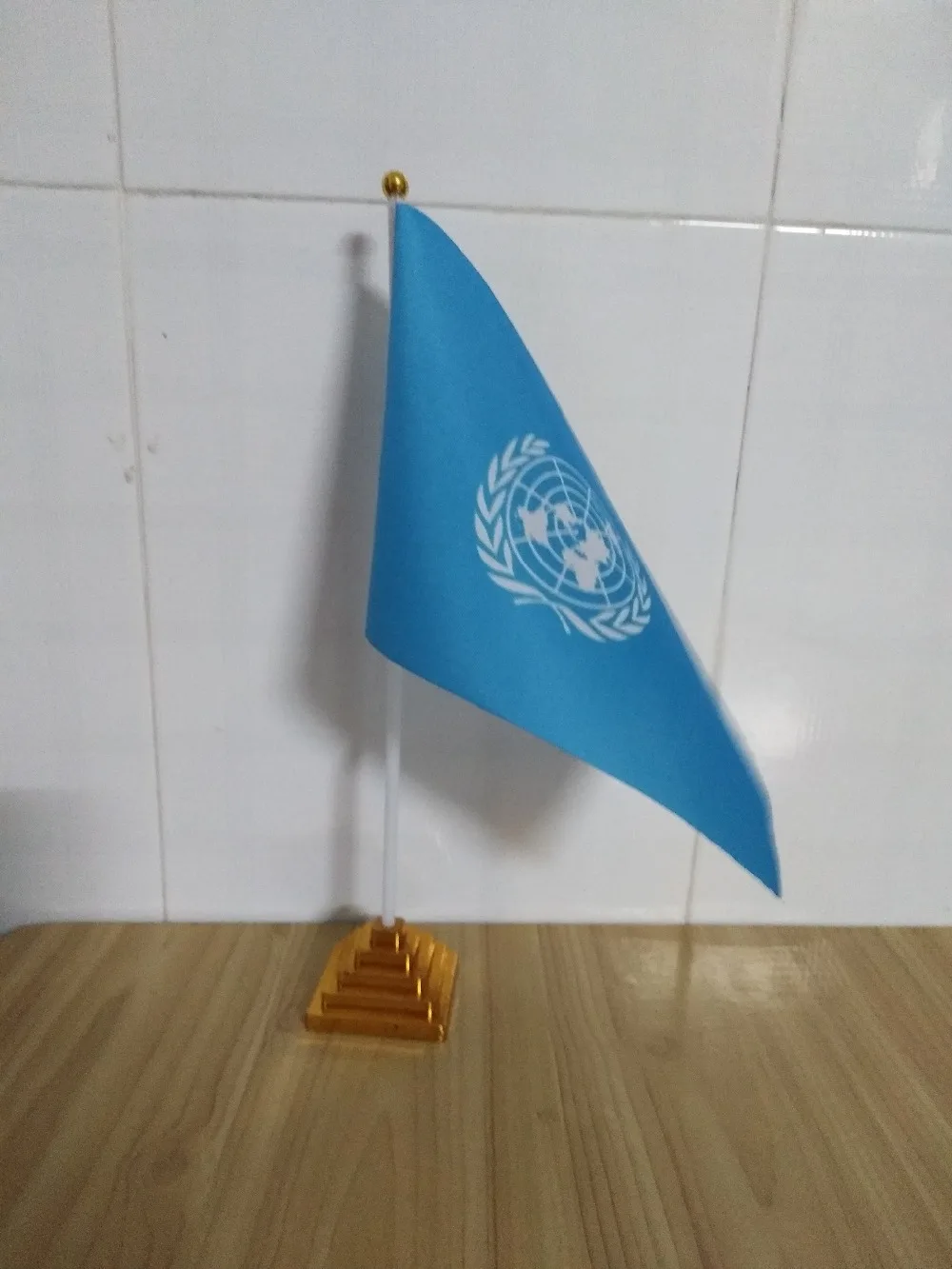 United Nations UN table desk flag 14*21cm flag /Plastic flags or ...