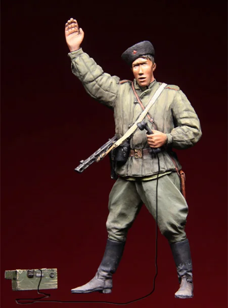 1/35 Resin Figures Model Kits WW2 Soviet soldier Unassembled unpainted ...
