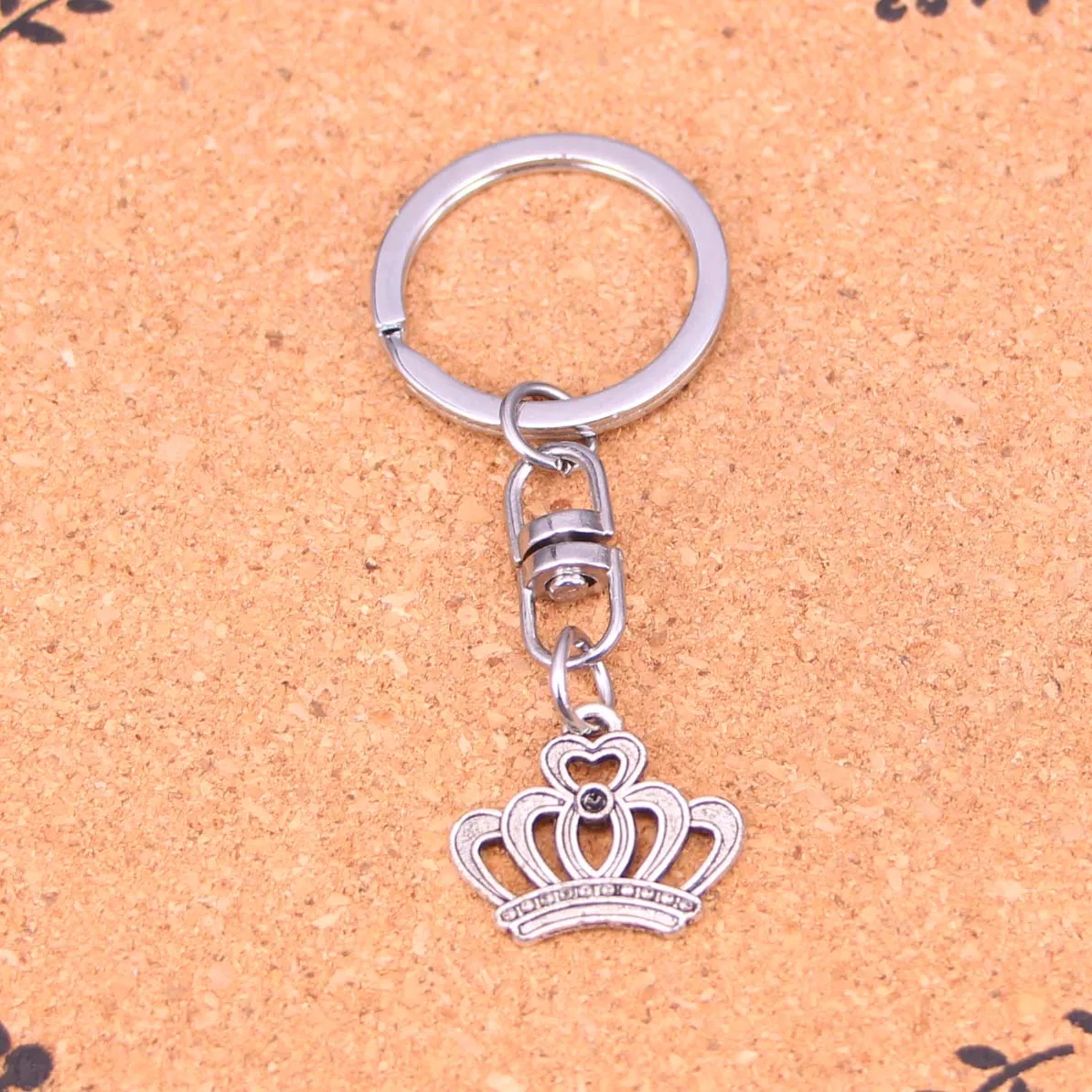20Pcs-imperial-royal-crown-Keychain-Novelty-Gadget-Trinket-Souvenir ...