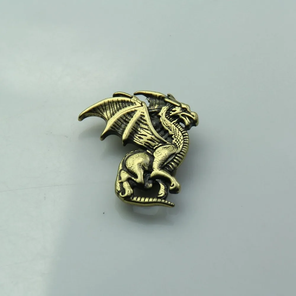 KBD02-10pc-1-Winged-Dragon-Concho-Right-Tack-Belt-Saddle-Biker-Concho ...