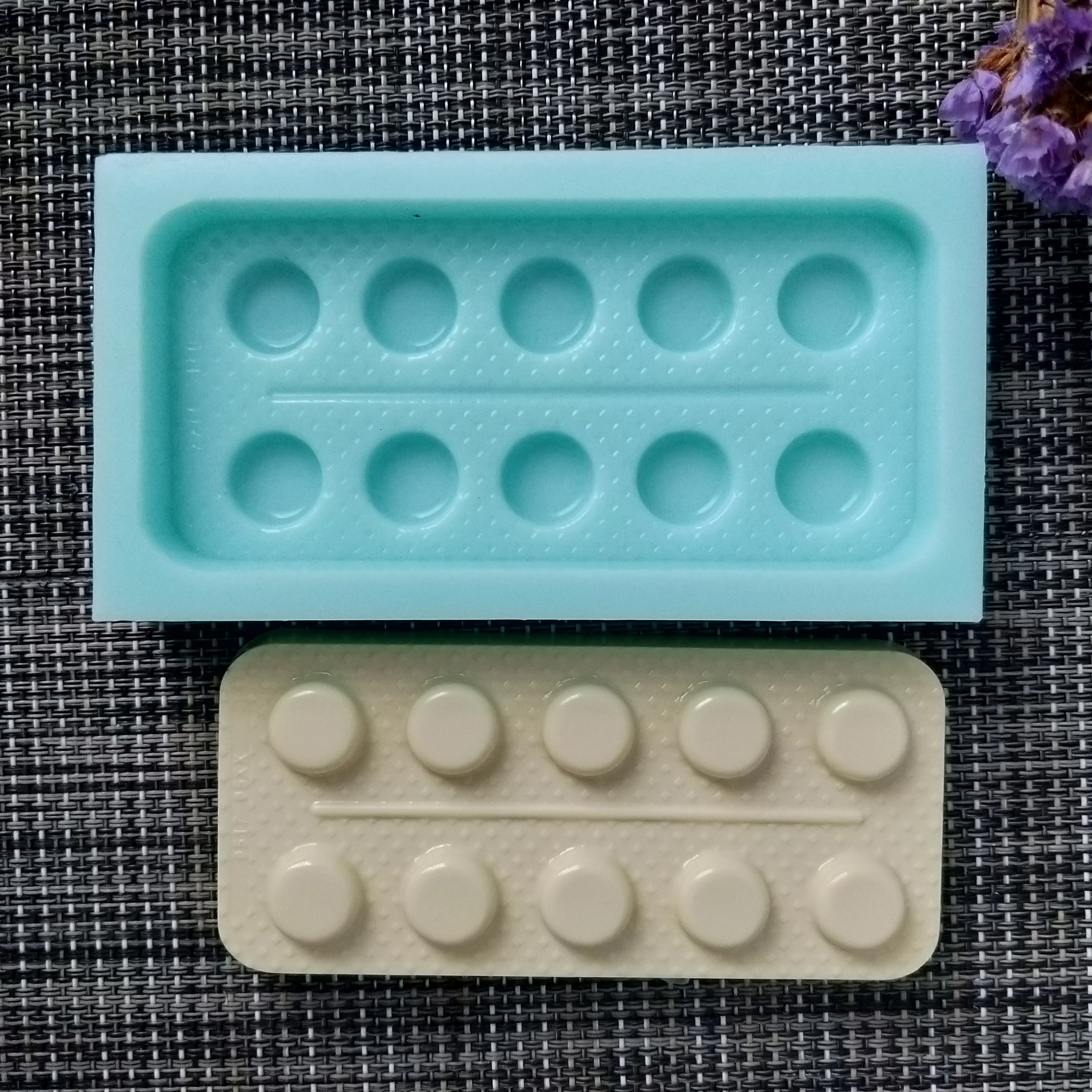 QT0146-PRZY-Mold-Silicone-Soap-Mould-Pill-Medicine-Handmade-Soap-Making ...
