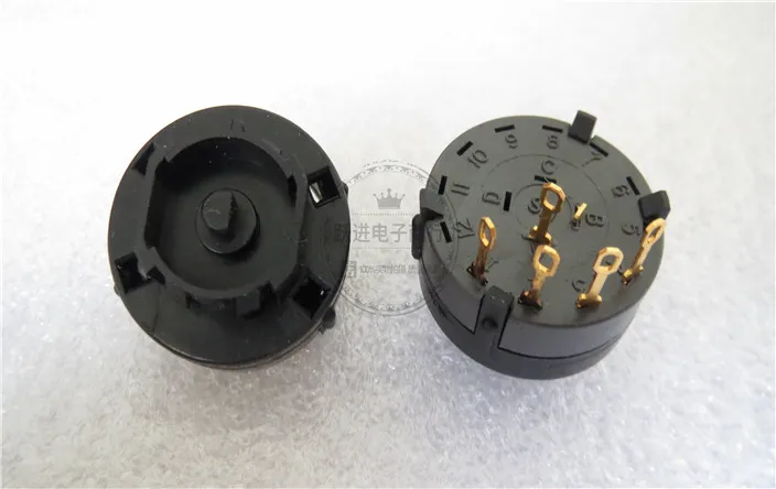 100-Rotary-Power-Switch-1-12-0-4VA-20VAC-DC.jpg