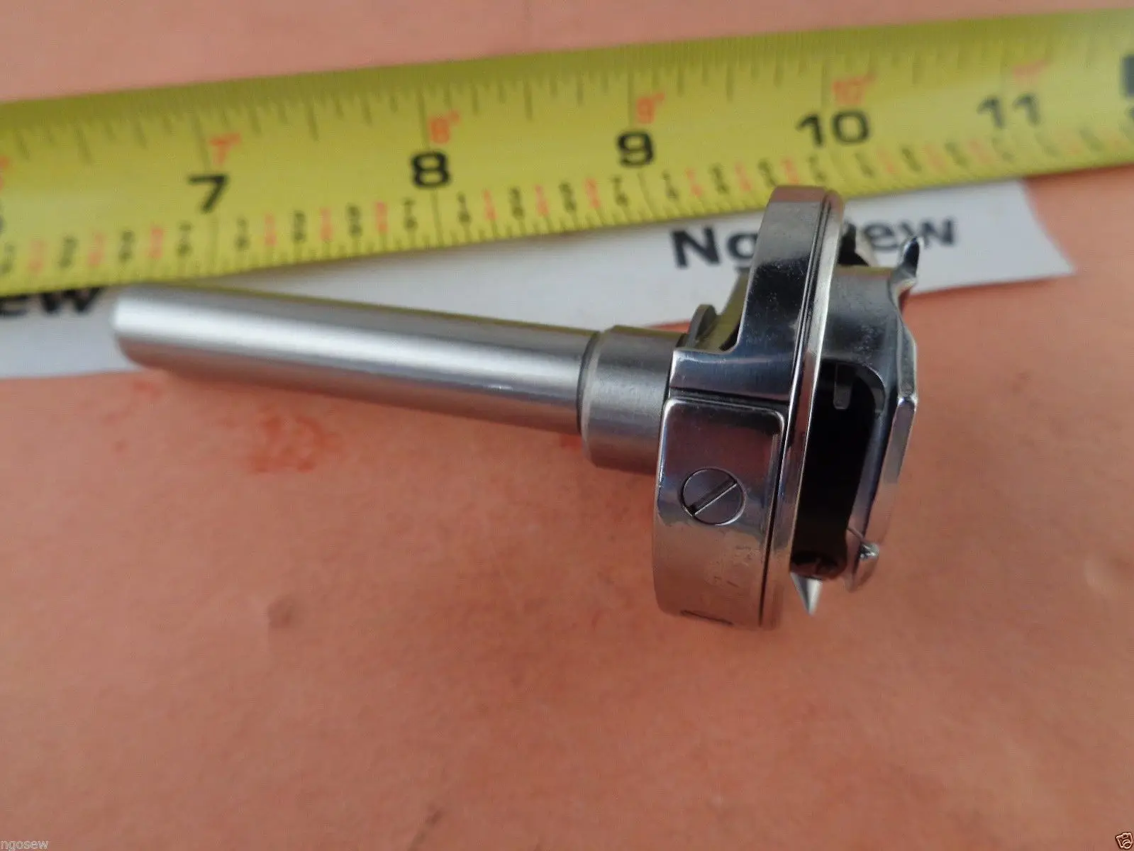 HOOK-BOBBIN-CASE-240558-10655-SINGER-111W155-CONSEW-224-225-226-237 ...