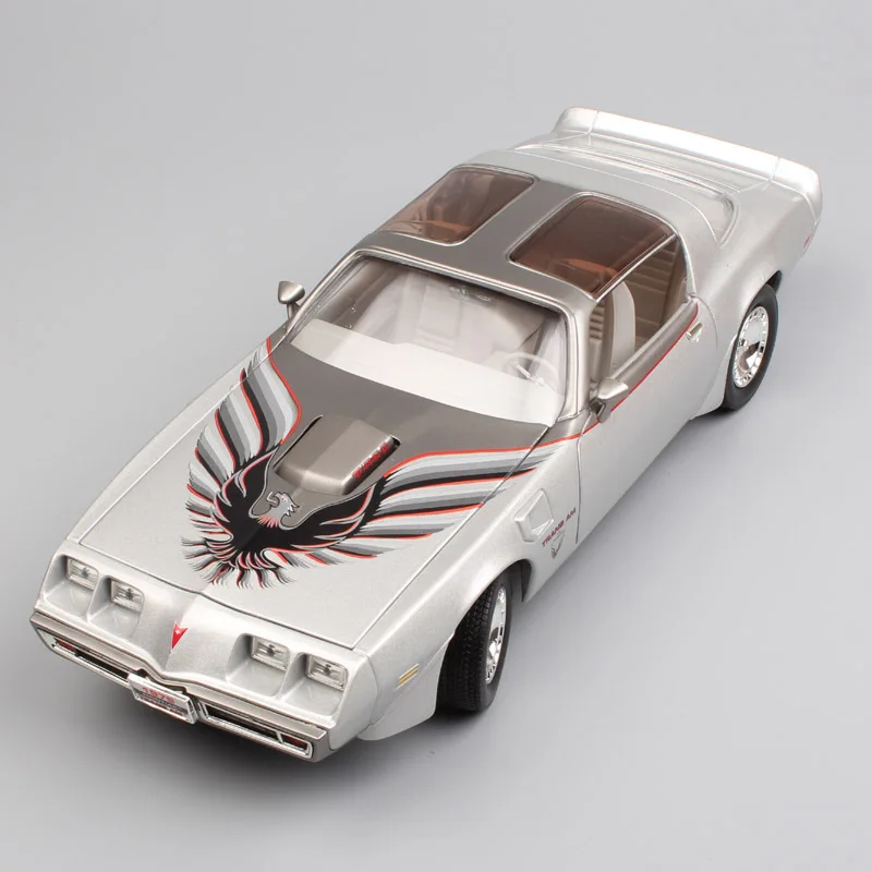 1:18 Scale Yat Ming Classic GM Pontiac 1979 Firebird Trans Am Turbo ...